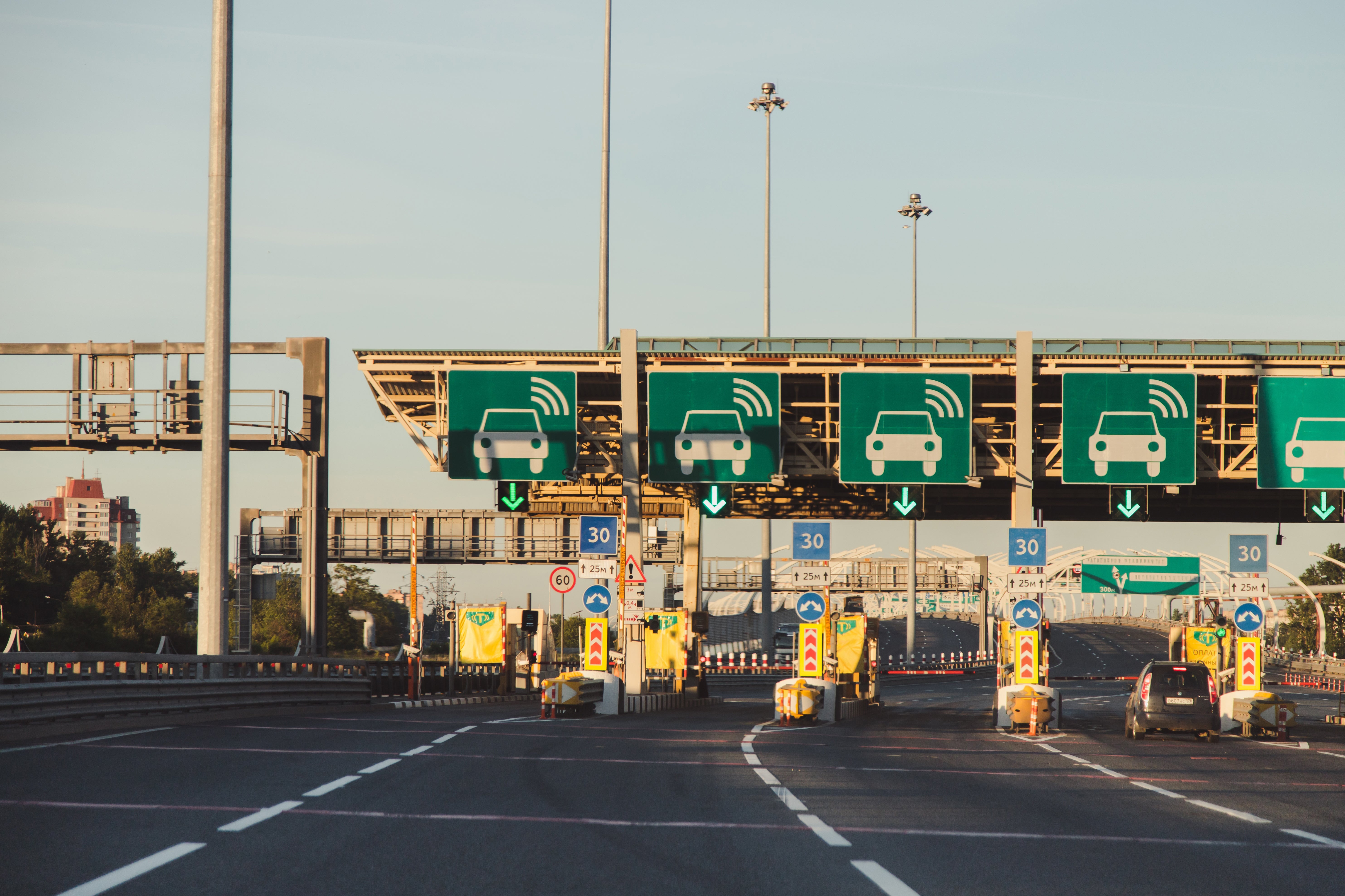 Tolls and Transponders How to Avoid Extra Charges | Hola Car Rentals