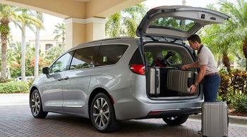 Florida car hire sizes for golf clubs and suitcases – Hola Car Rentals